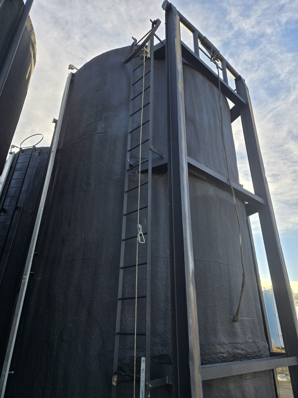 400 BBL Insulated Potable Water Tanks | Inclusive Energy